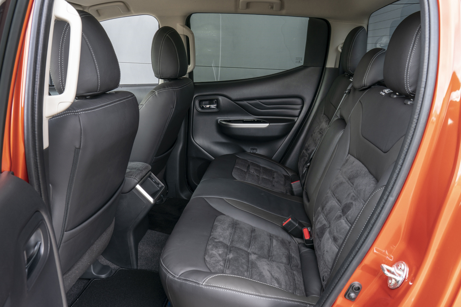 Mitsubishi L200 Warrior Interior