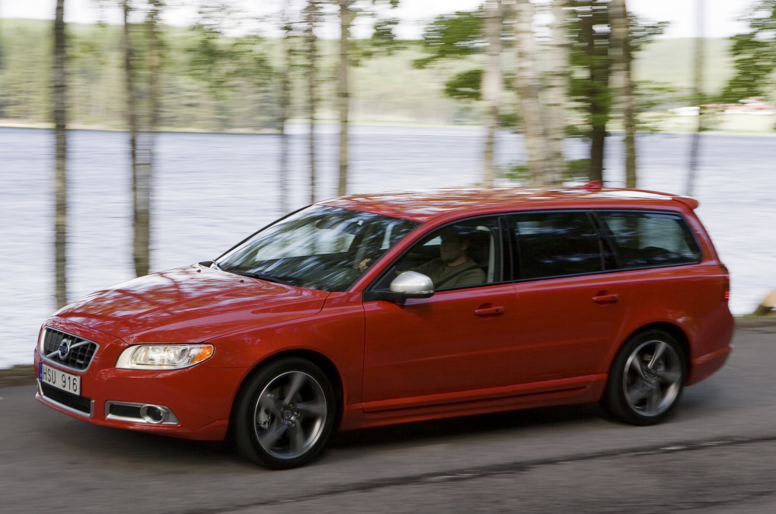 Volvo V70 D3 R-Design | Autocar