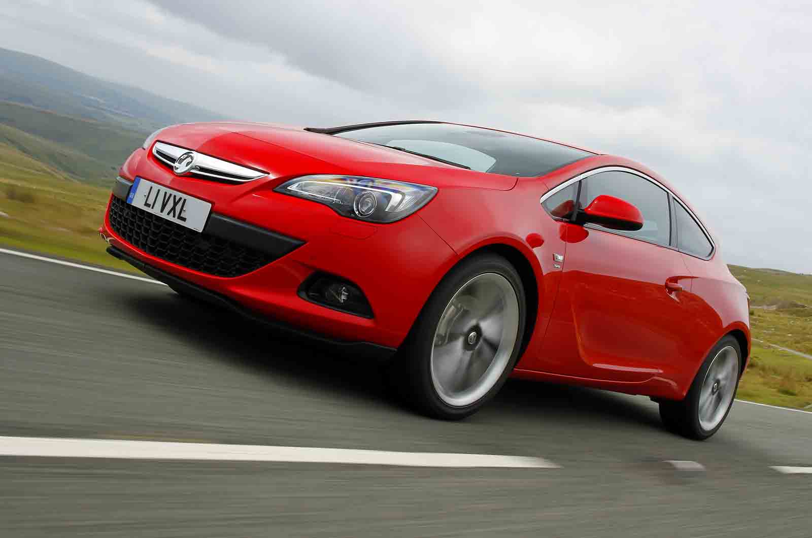 Vauxhall Astra GTC gets new engine with 197bhp | Autocar
