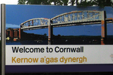 Cornish road signs to be bilingual | Autocar