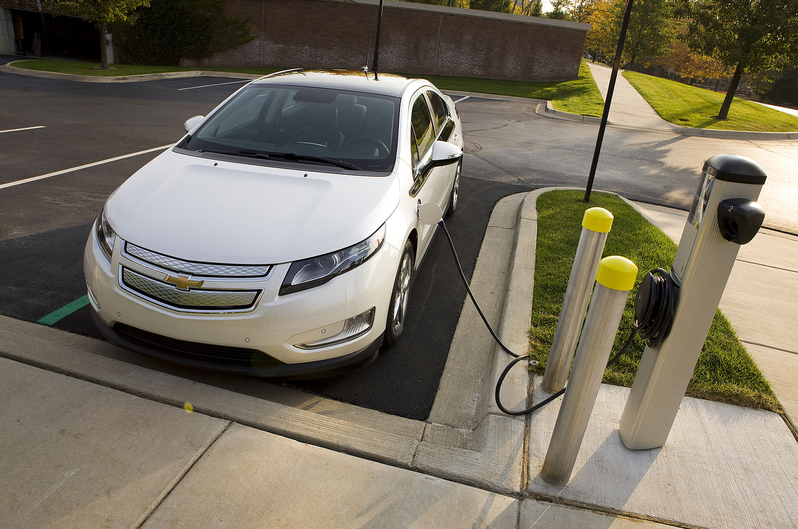Volt gets 72.1mpg rating in US | Autocar