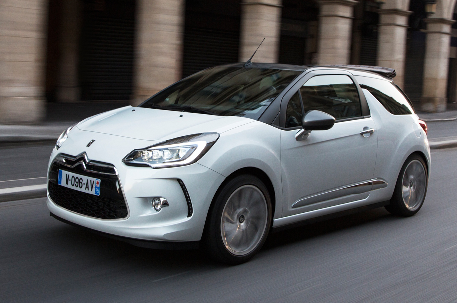 2015 Citroen DS3 Cabrio THP 165 DSport review | Autocar
