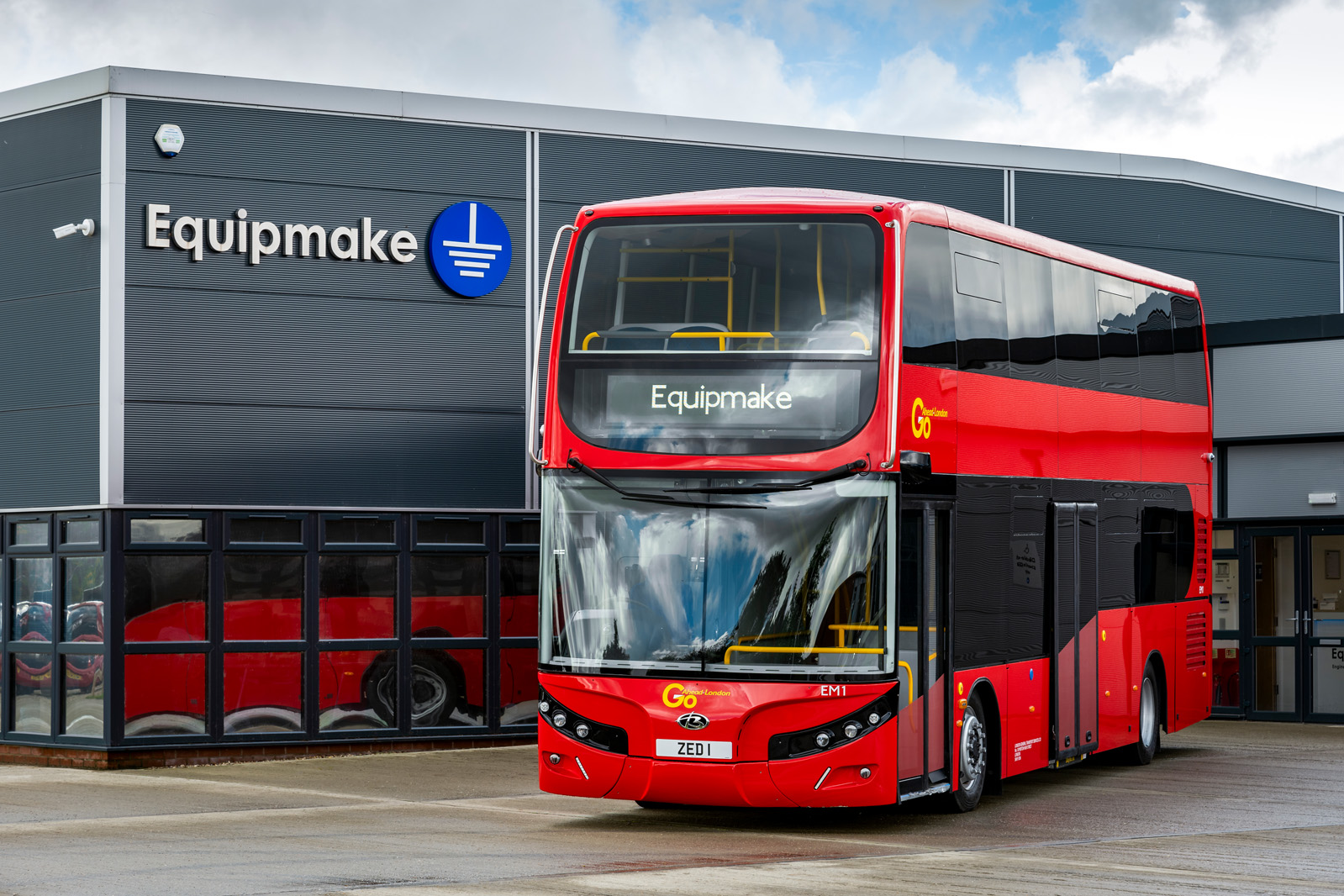 Jewel E is British-built electric double-decker bus | Autocar