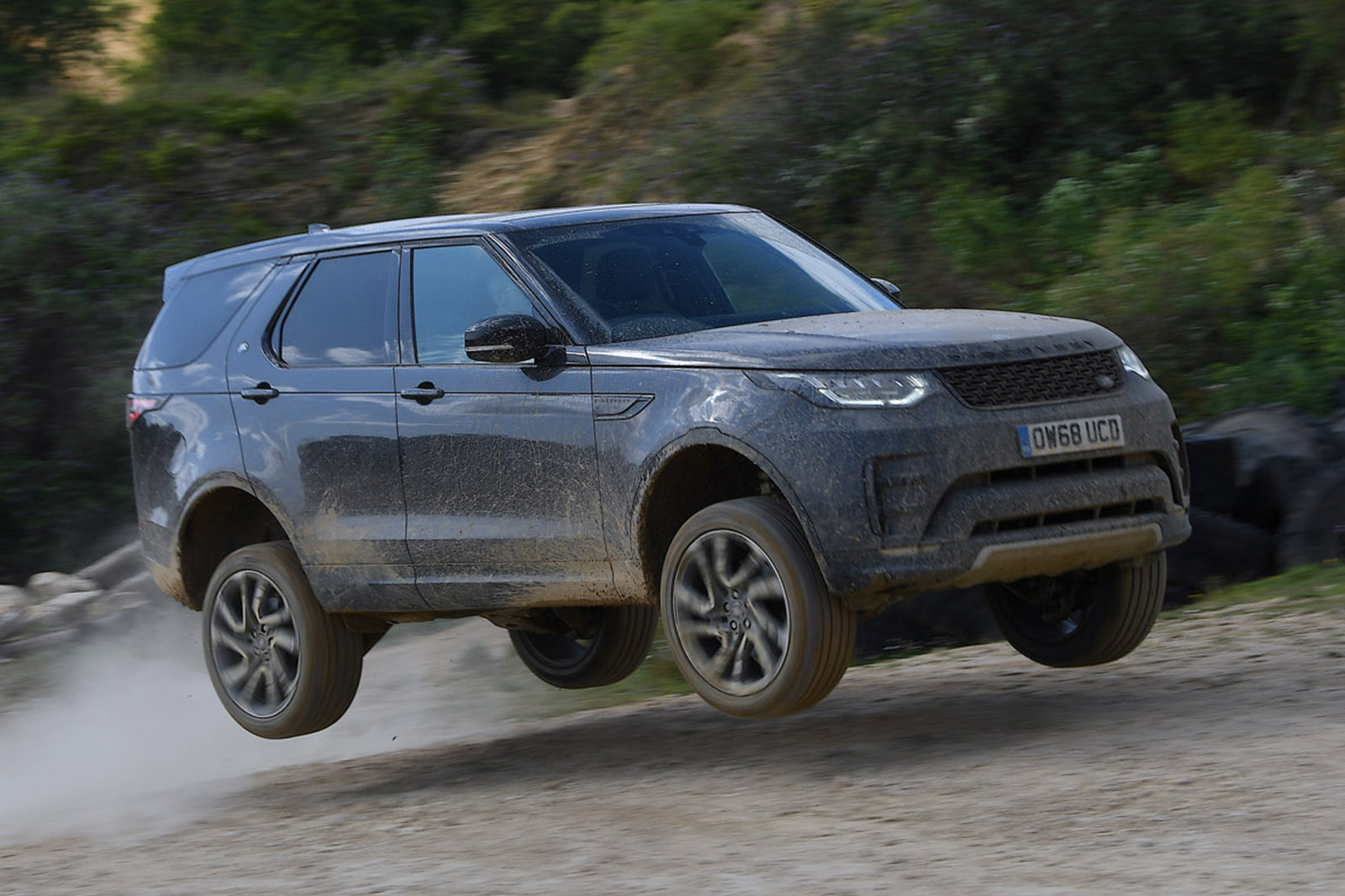 Nearly new buying guide: Land Rover Discovery 5 | Autocar