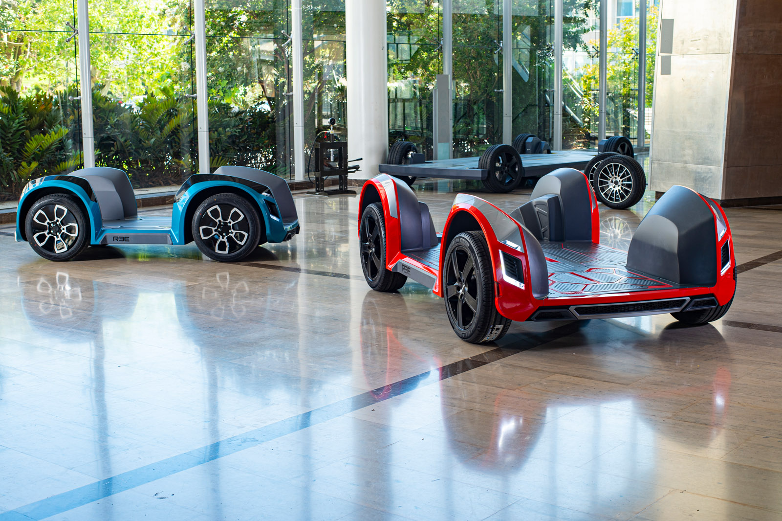 Israeli start up reveals ultra-flexible modular EV platform | Autocar