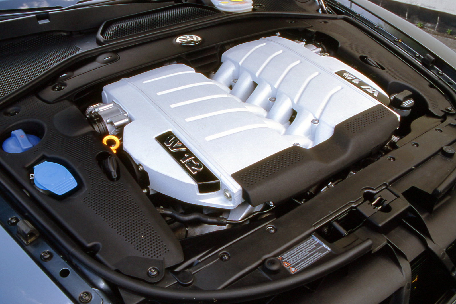 Volkswagen Phaeton Engine