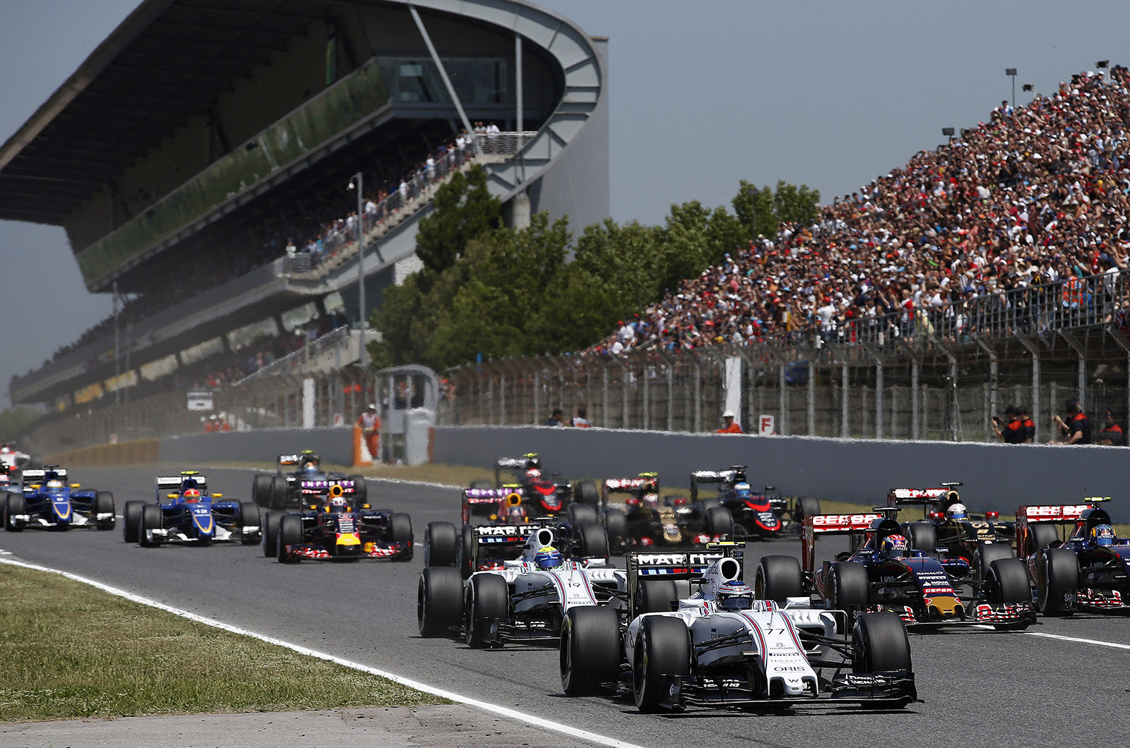 Formula 1 fans invited to air their views in Global Fan Survey | Autocar