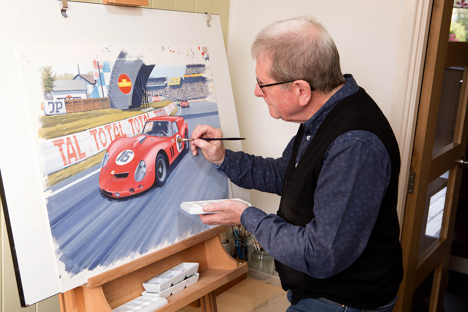 The art of the speed: meeting one of Britain's best car artists | Autocar