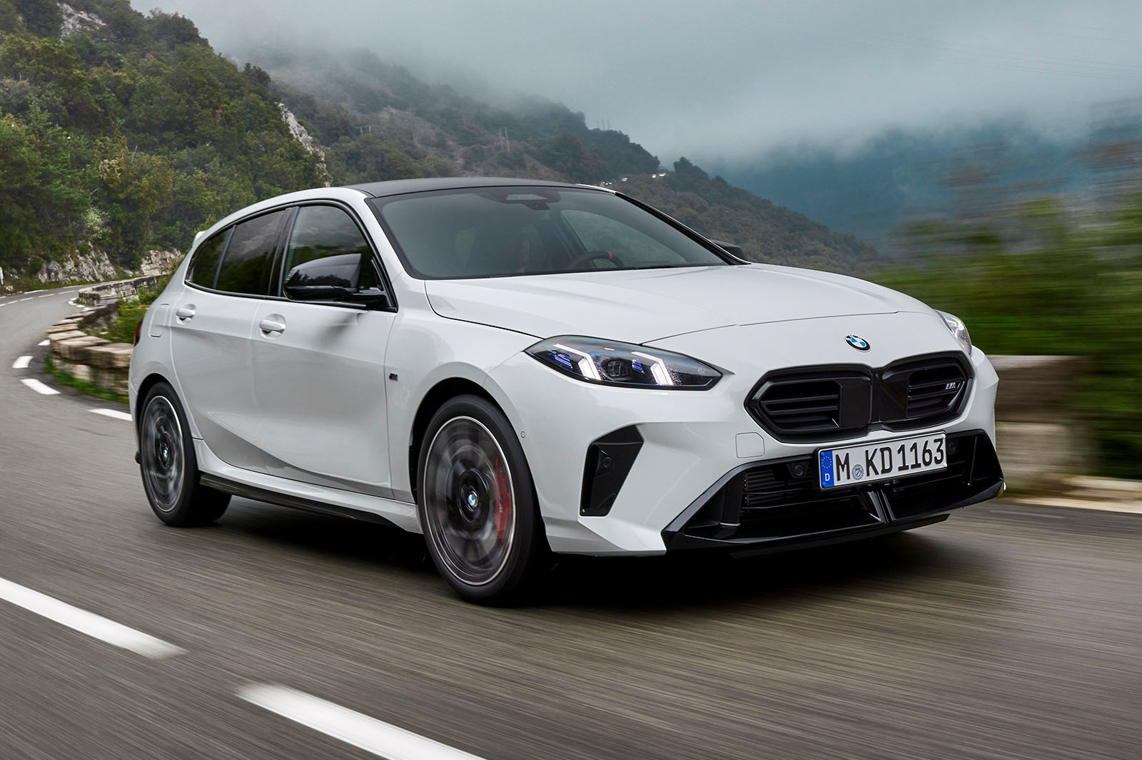 New-look BMW 1 Series drops diesel and manual gearbox | Autocar