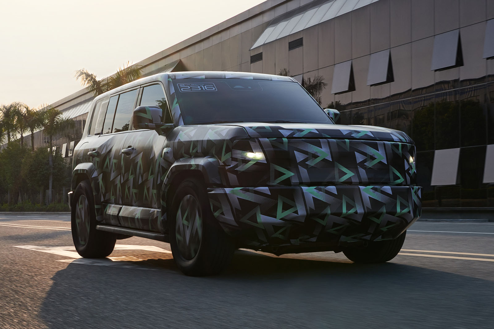 BYD to launch 671bhp hybrid 4x4 globally in 2024 | Autocar