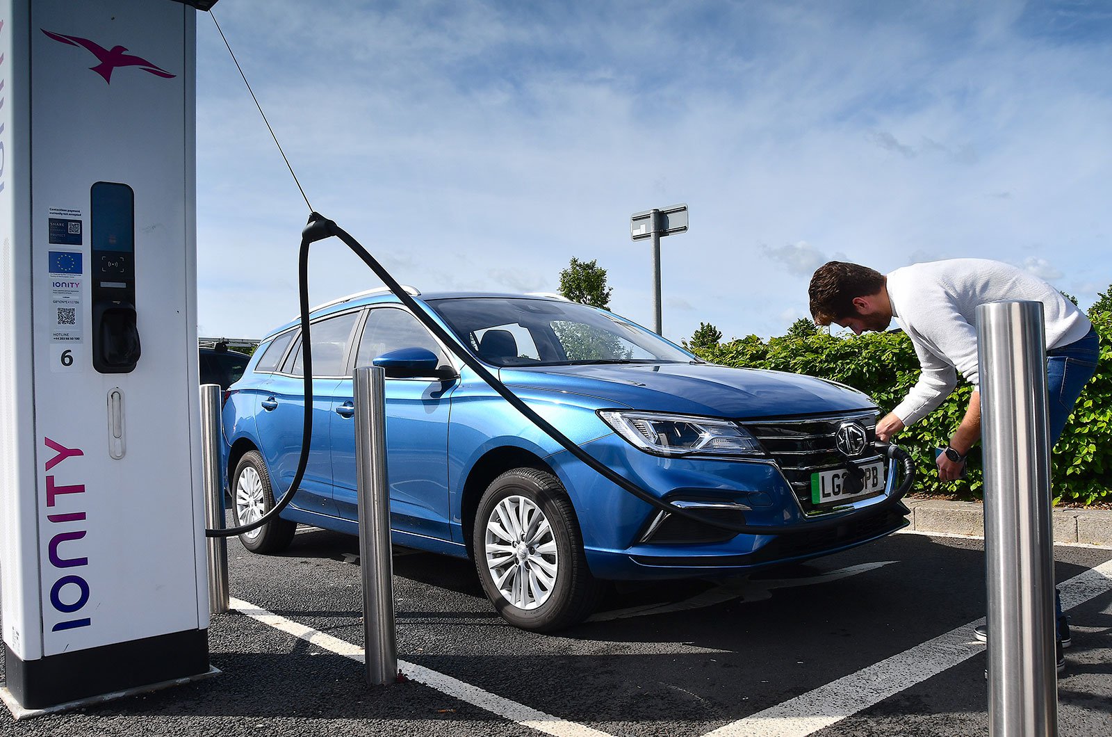 UK drivers: have your say in What Car? EV charging survey | Autocar