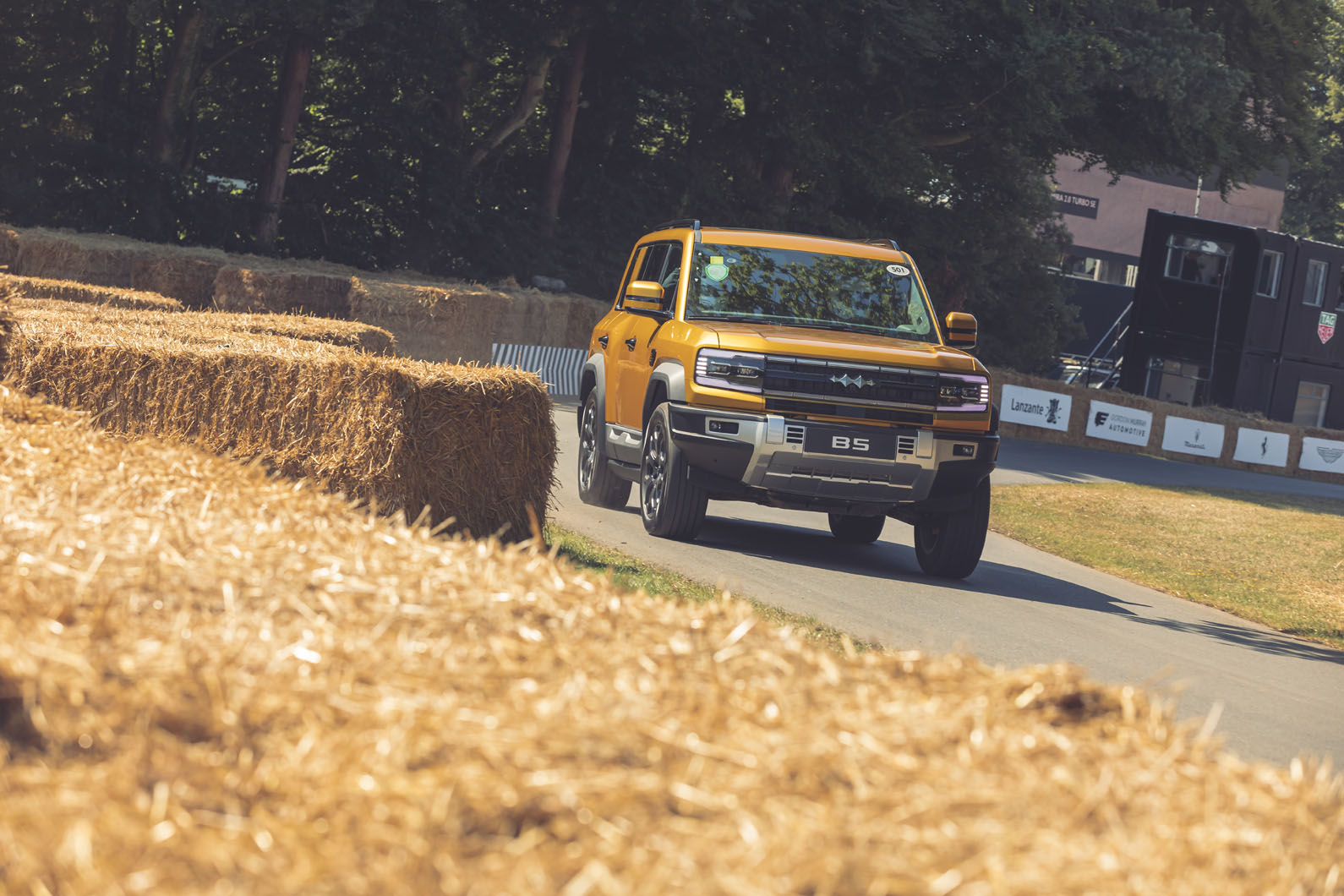 BYD Denza B5: 677bhp hybrid Defender rival lands in UK - Angetax.com