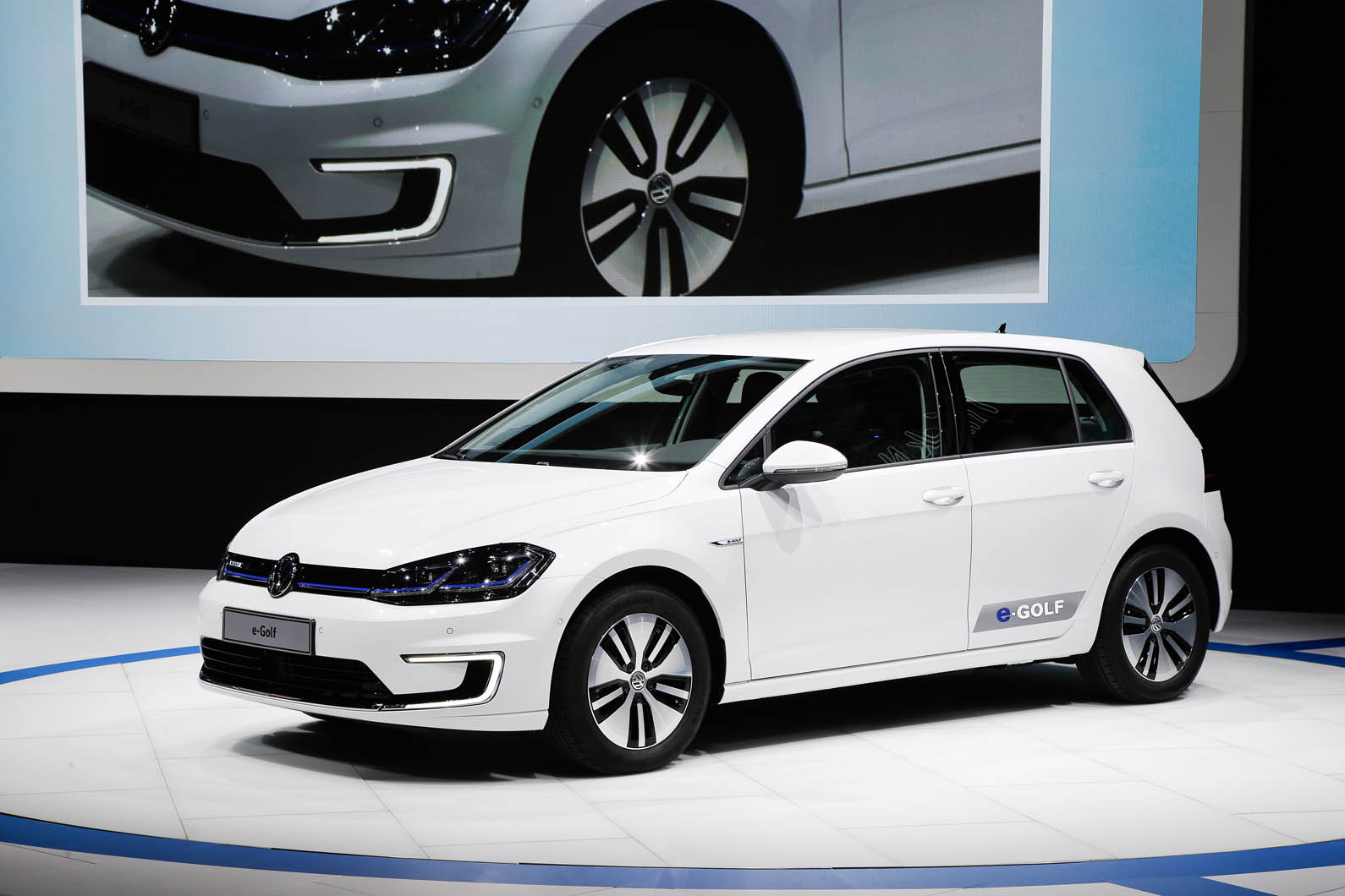 2017 Volkswagen e-Golf revealed in LA | Autocar