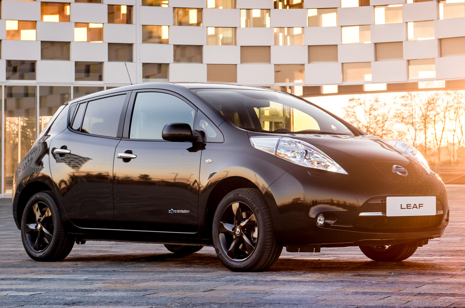 Nissan Leaf Black Edition revealed | Autocar