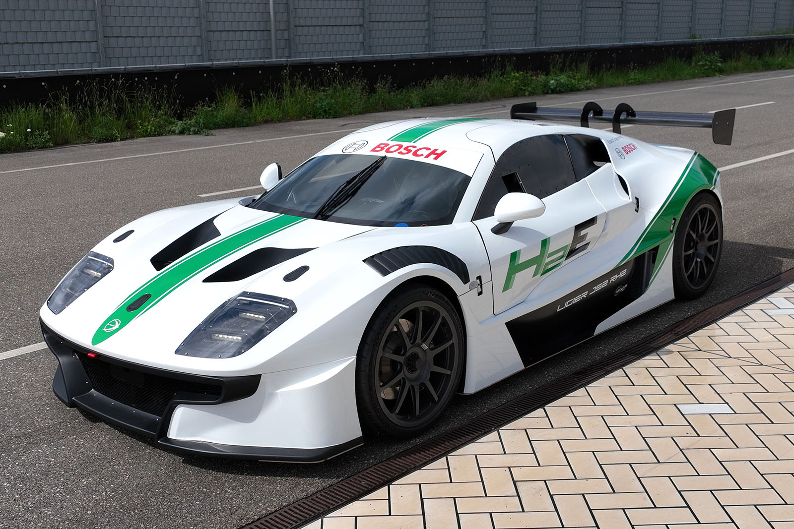 Ligier and Bosch unveil 563bhp hydrogen-combustion race car | Autocar
