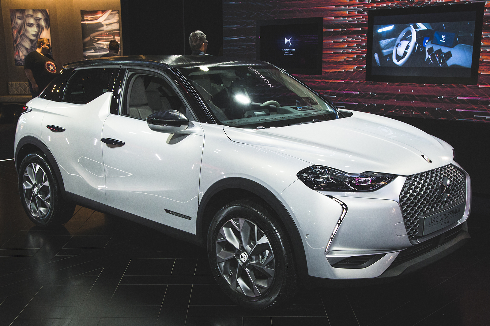 New DS 3 Crossback revealed with petrol, diesel and electric power ...