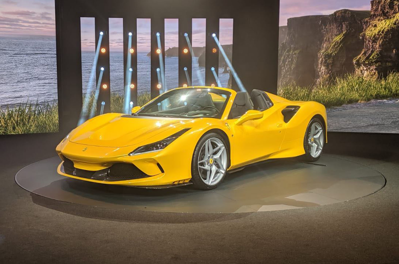 Ferrari unleashes new F8 Spider as McLaren 720S Spider rival | Autocar