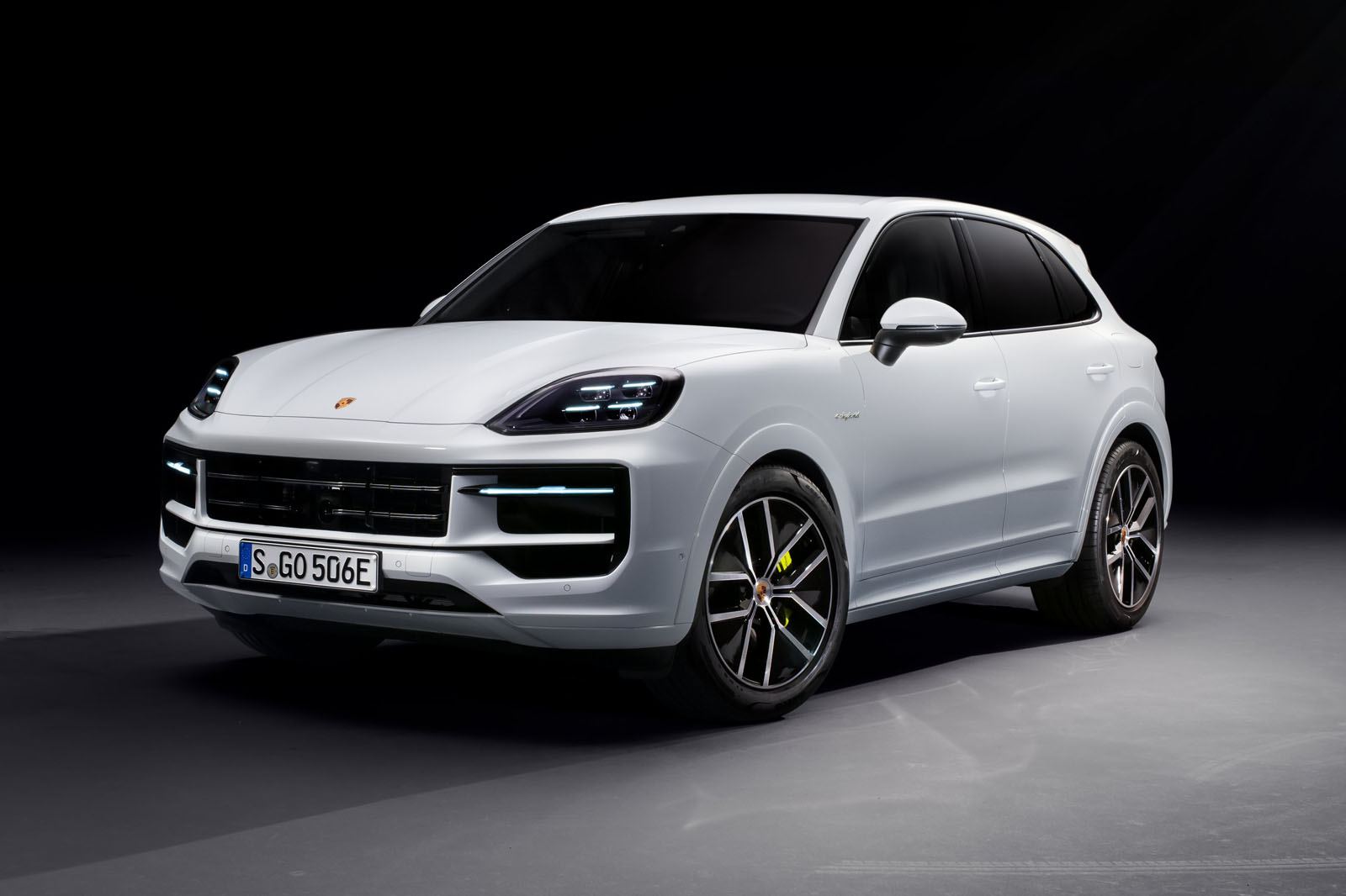 New Porsche Cayenne shows that super-SUVs can do subtle | Autocar