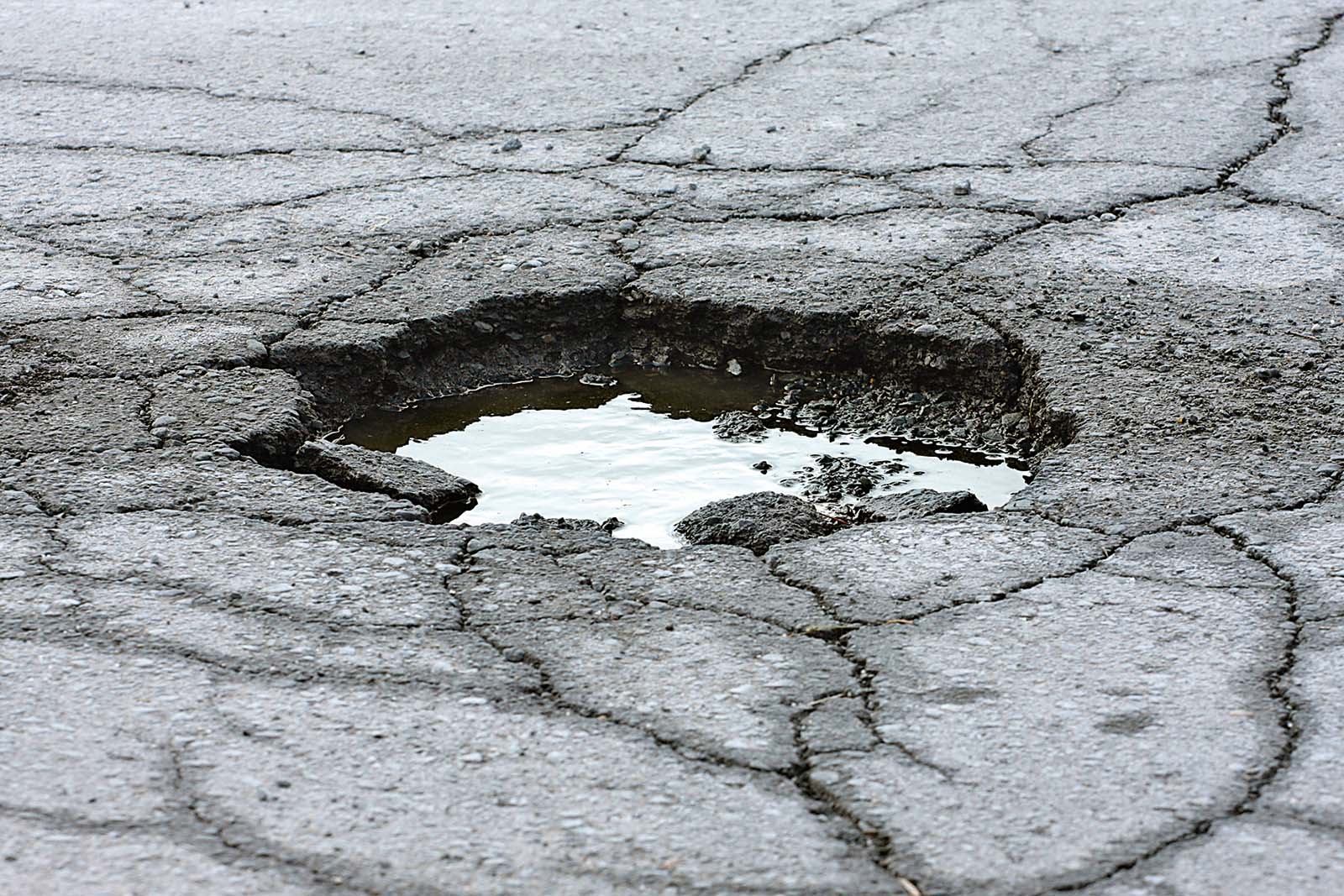 Breakdowns caused by potholes on the rise, warns RAC | Autocar