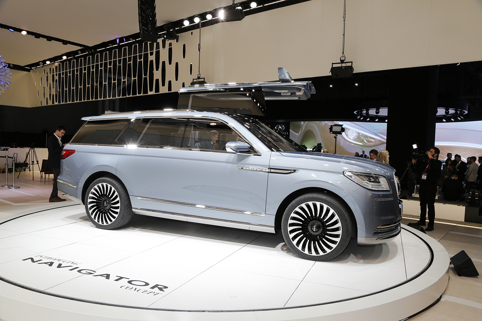 Lincoln Navigator large SUV concept revealed in New York | Autocar