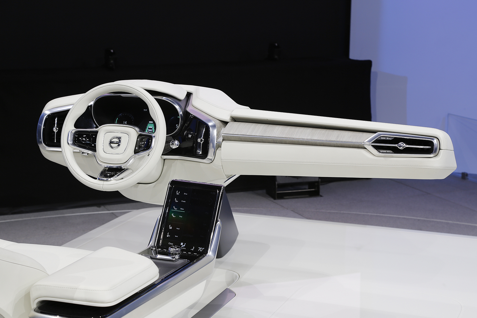 Volvo Concept 26 shows next-gen interior | Autocar