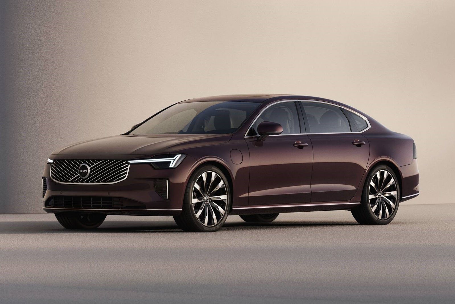 Volvo S90 gets new look and interior update | Autocar