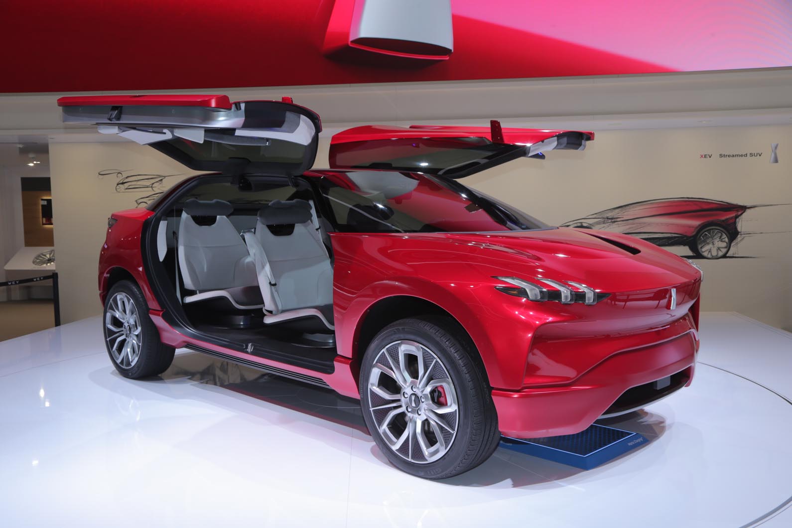 Chinese firm Wey unveils XEV plug-in hybrid SUV concept | Autocar