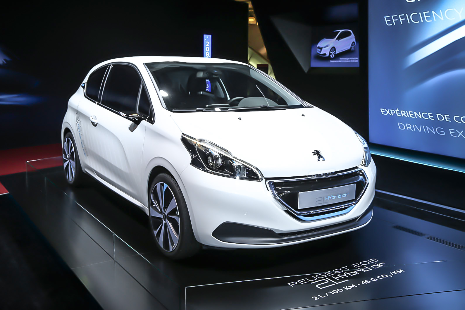 Peugeot 208 Hybrid Air concept claimed to average 106mpg | Autocar