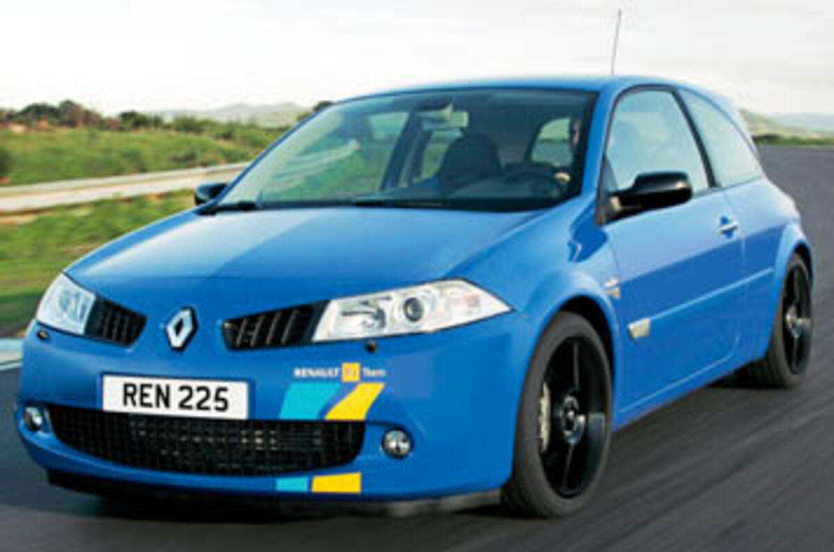 Renault Mégane 225 Renault F1 Team 3dr review | Autocar