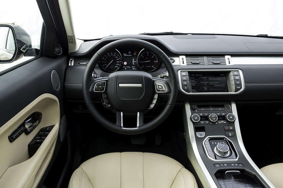 Range Rover Evoque SI4 Dynamic first drive review | Autocar