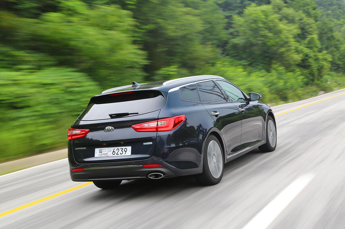 Kia reveals Optima station wagon | Page 7 | VW Vortex - Volkswagen Forum