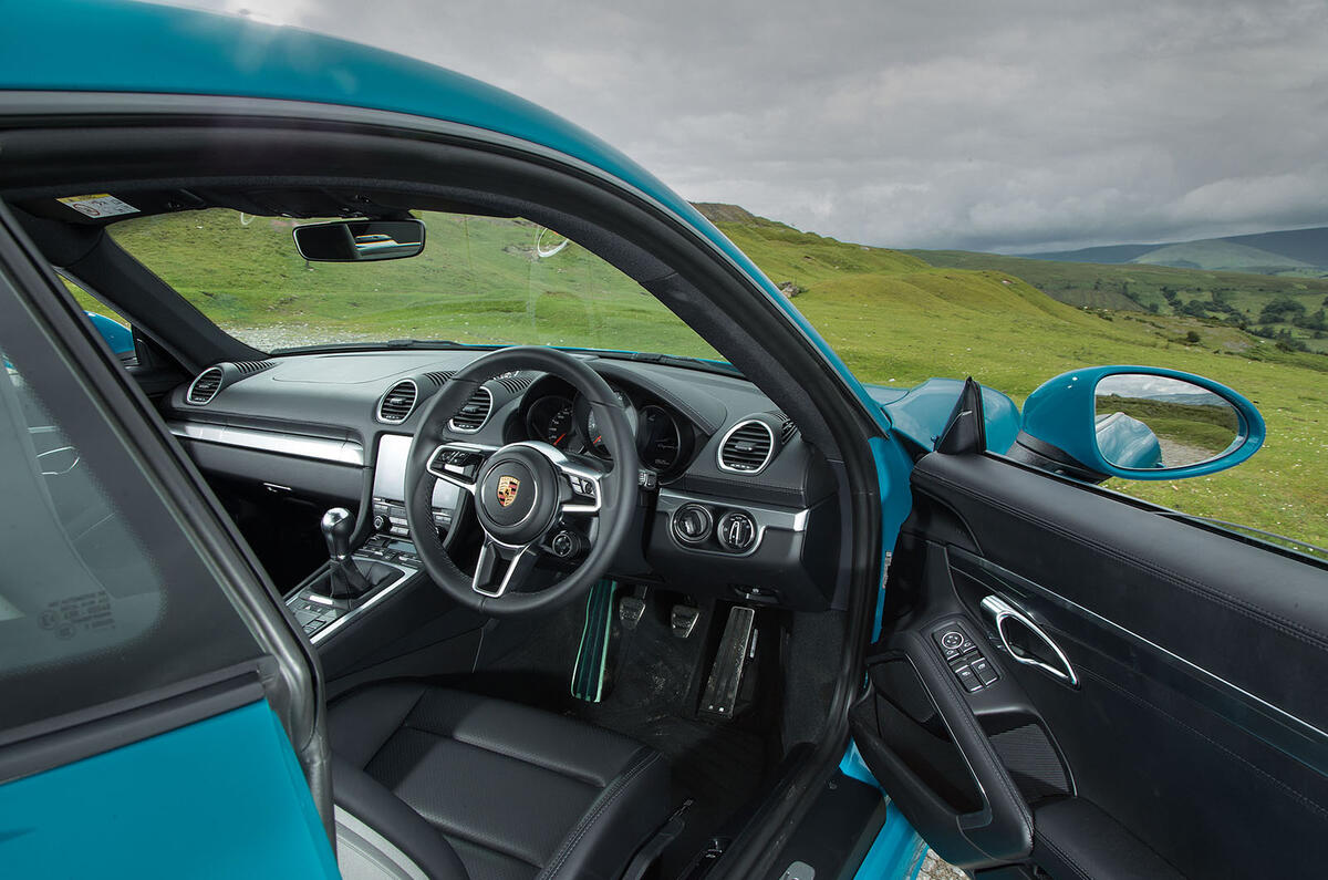 Porsche 718 Cayman family unveiled - Features the same updated styling ...