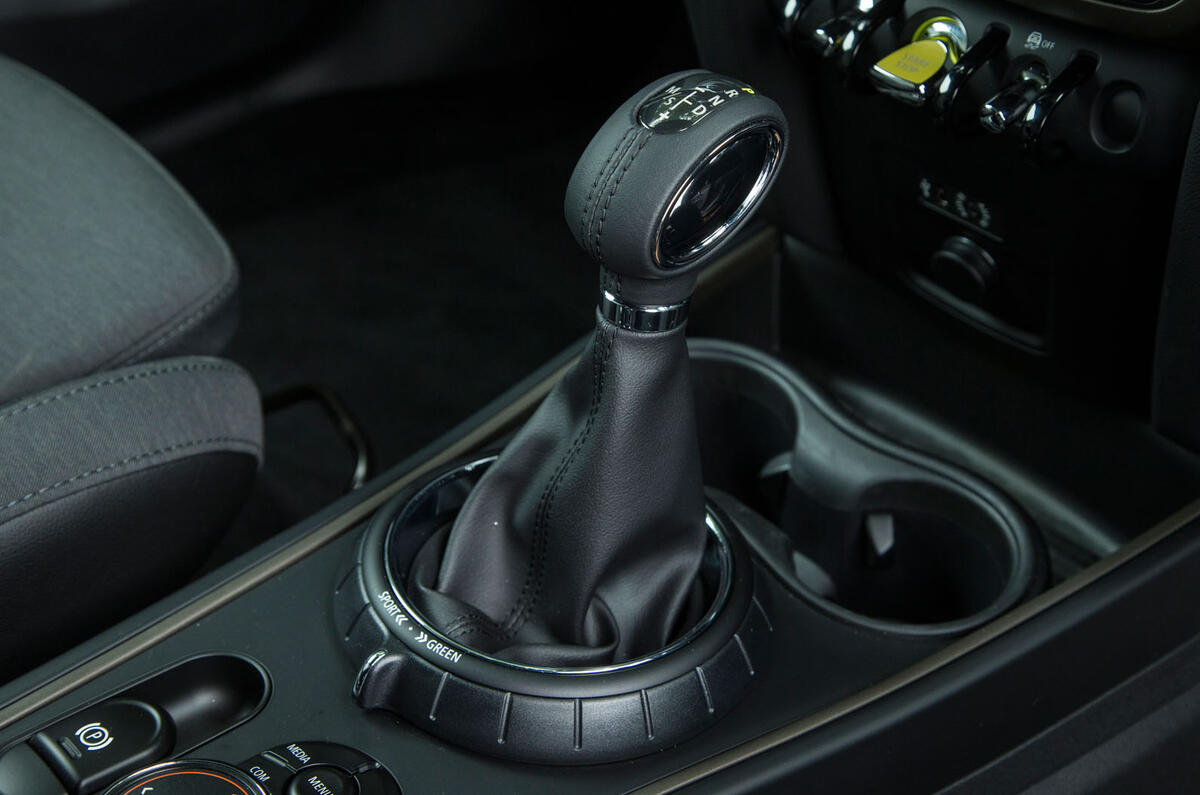 Mini Countryman Cooper S E All4 Review (2017) | Autocar