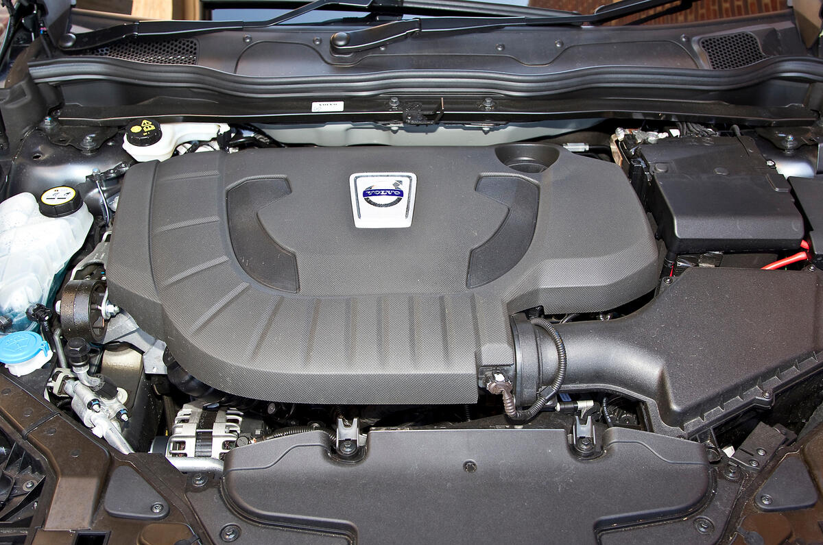 Volvo V40 Review (2016) | Autocar