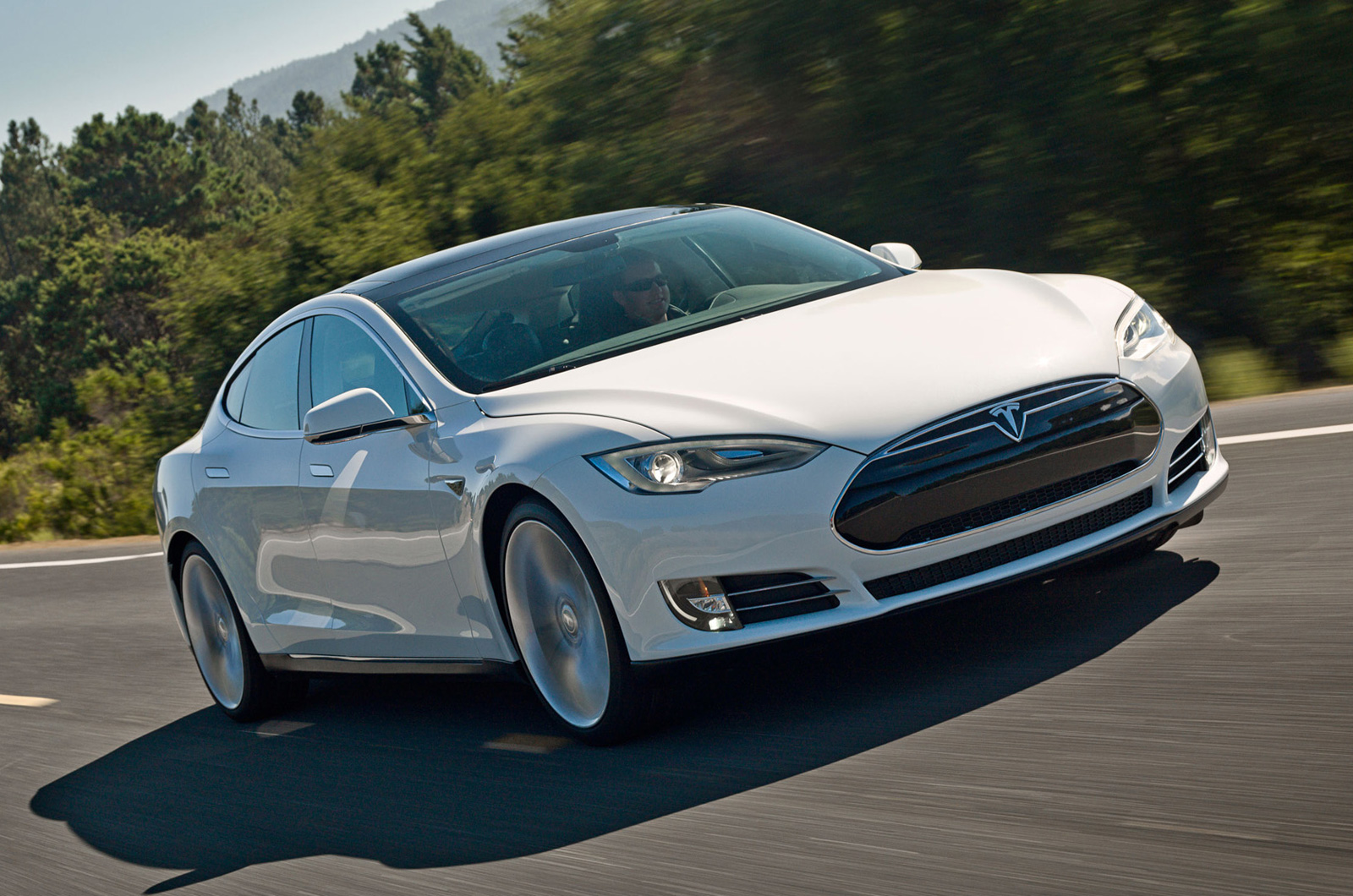 Tesla Model S achieves best-ever crash test score | Autocar