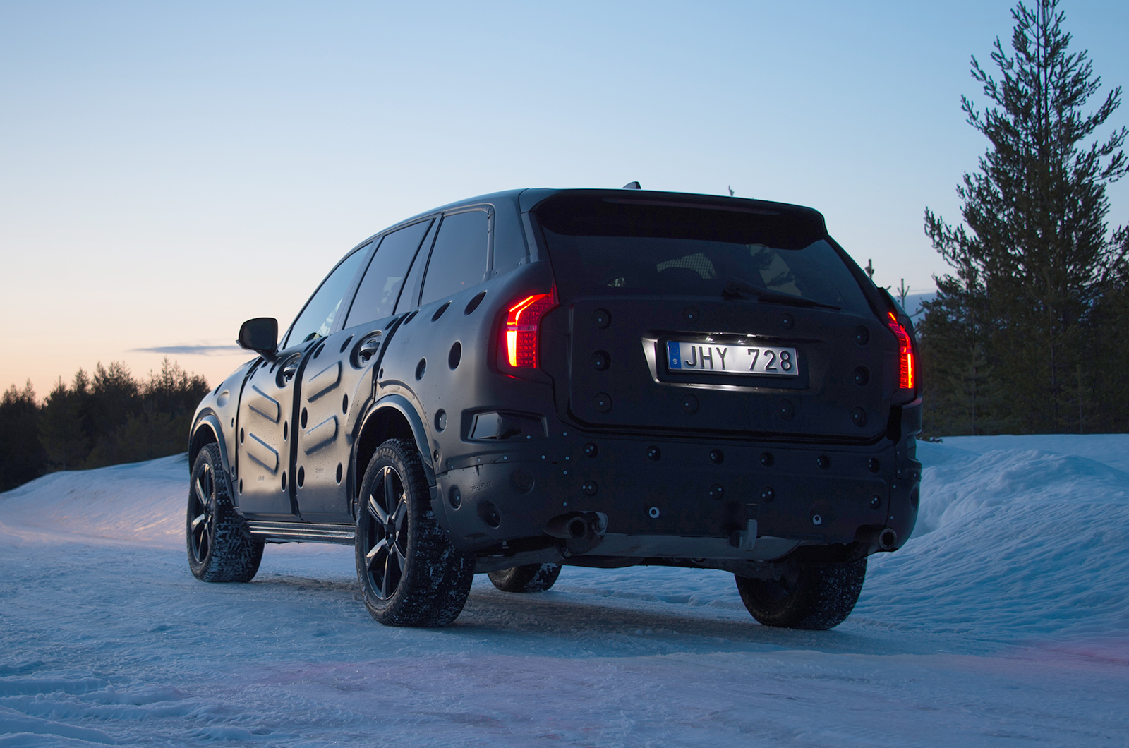 Ride along with Volvo engineers finishing development of new XC90 | VW ...